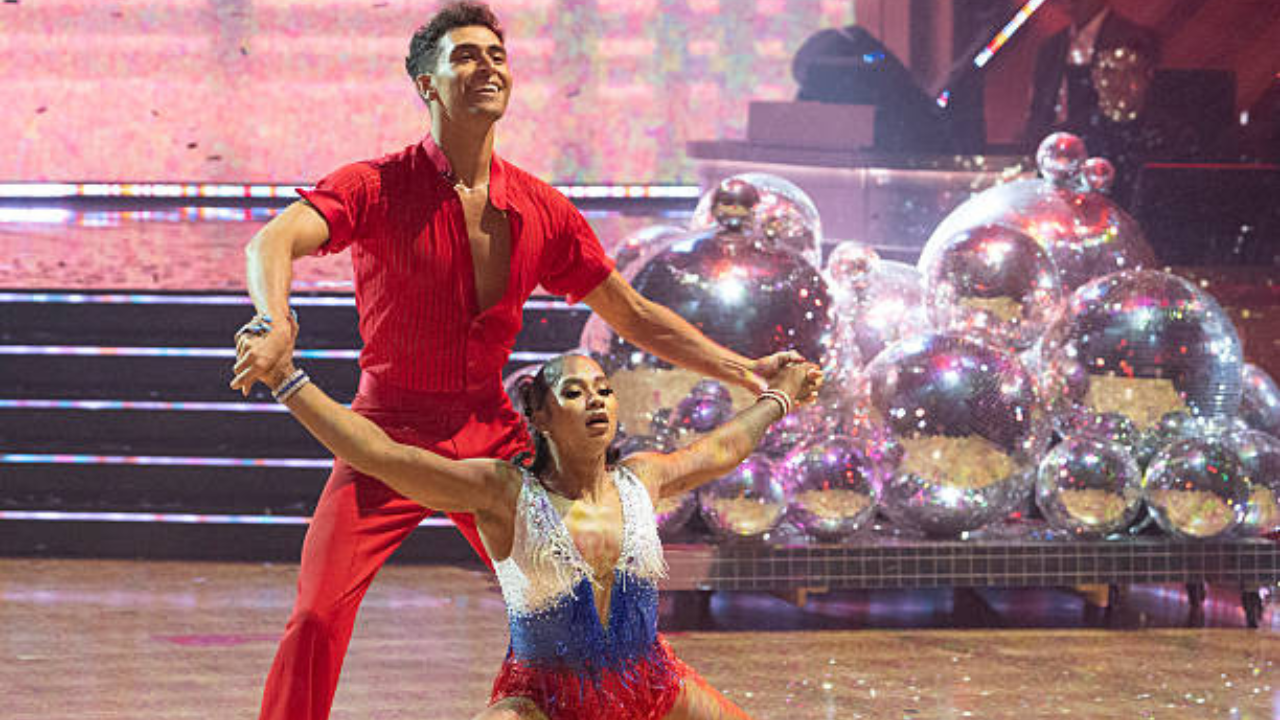 Fans go berserk as gymnast Jordan Chiles steals the show with ...