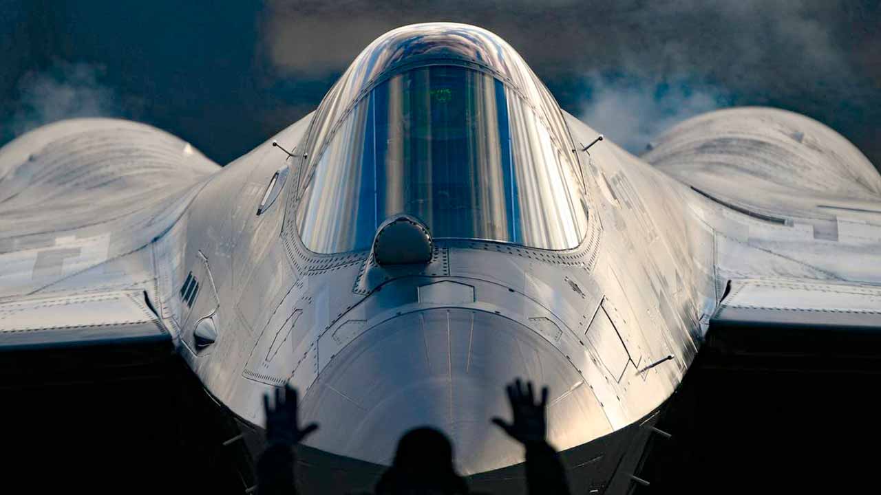Su-57 Reveals Internal Weapon Bays in Newly Released Russian Video