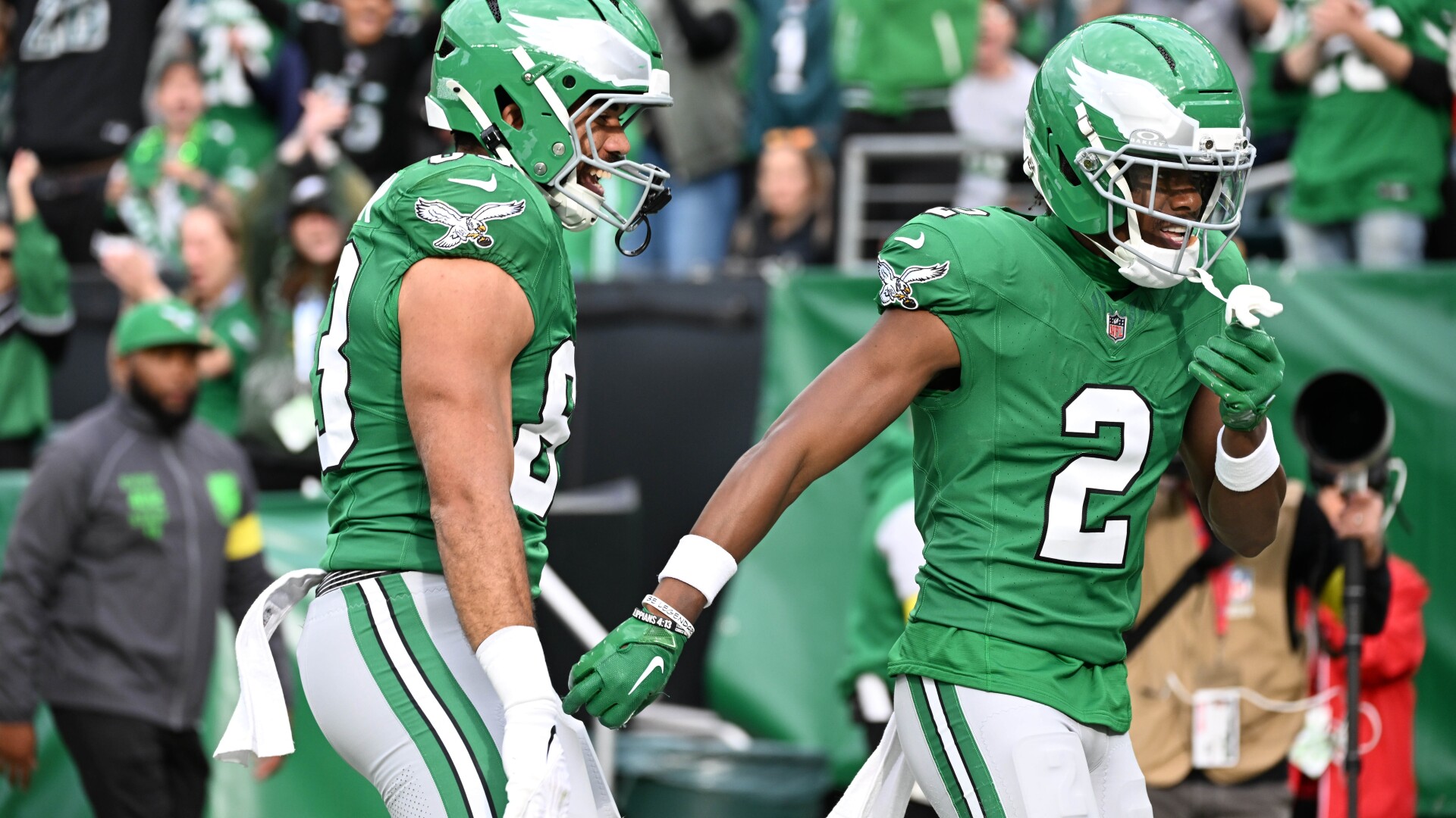 Eagles vs. Packers prediction: Odds, expert picks, QB matchup, injury ...