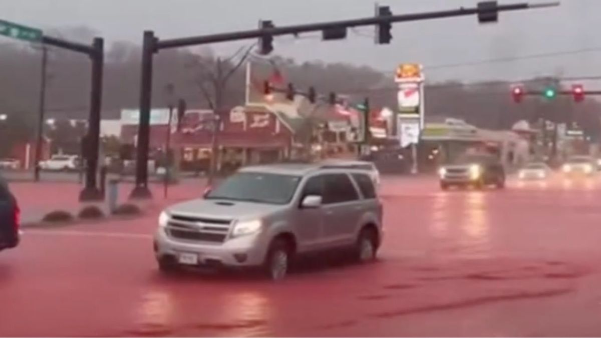Sorry to rain on your parade, but this red rain didn't fall in Missouri