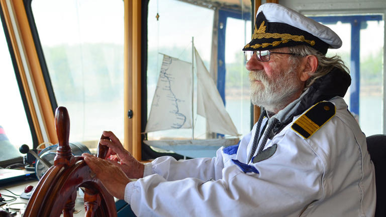 Do Captains Really Go Down With Their Ships? The History Behind The ...