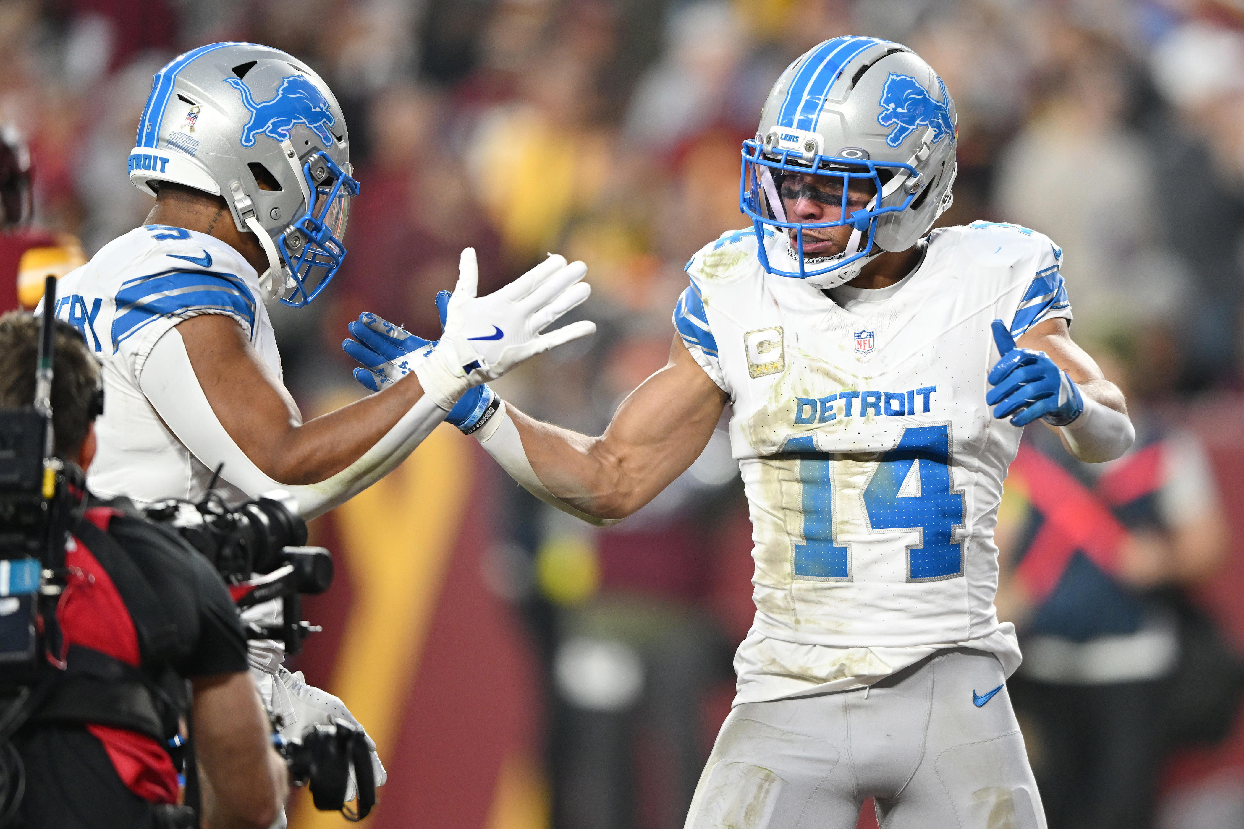 Watch: Lions highlights from the Week 10 win over Commanders