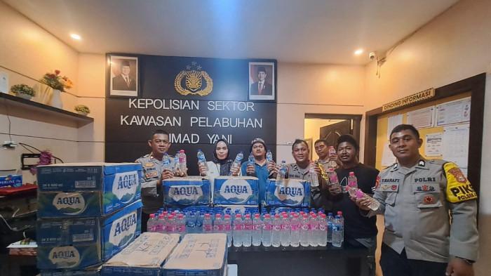 Masuk di Pelabuhan Ahmad Yani Ternate,360 Botol Cap Tikus dari Manado ...