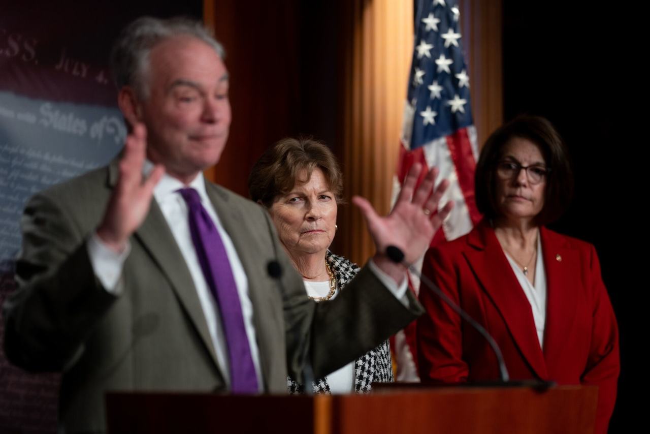 Senate Clears Key Hurdle Toward Ending Government Shutdown