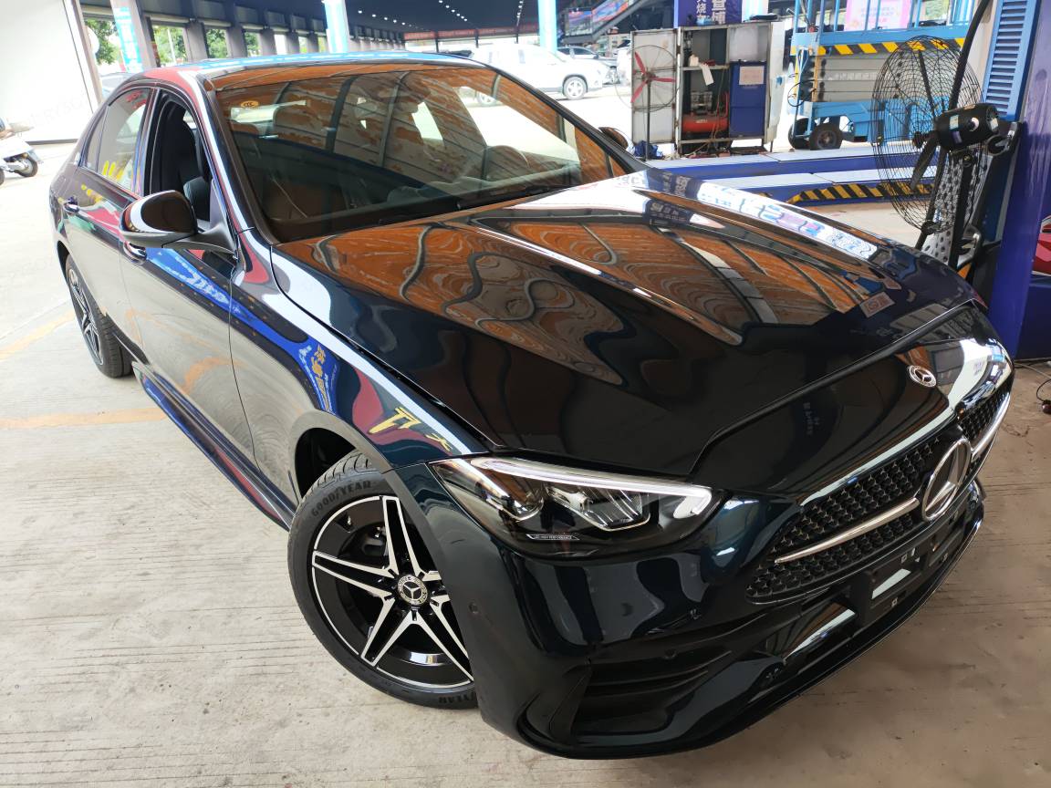 奔驰 奔驰C级 2024款 改款三 C 260 L 皓夜运动版实拍图