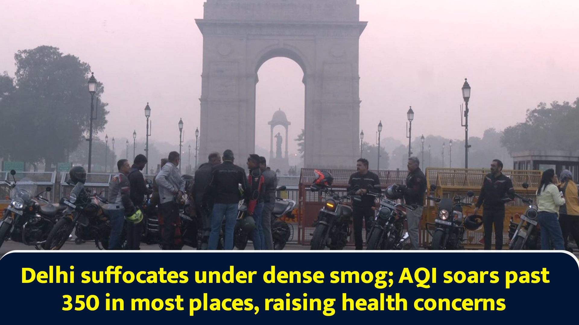 Delhi suffocates under dense smog; AQI soars past 350 in most places ...