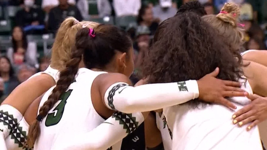 Rainbow Wahine win third straight game