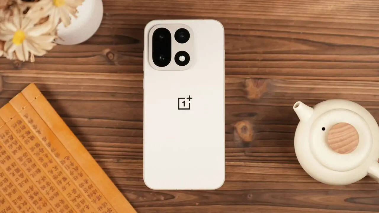 OnePlus 15 Launching This Week: Check Price In India, Specifications, Design, Colour Options ...