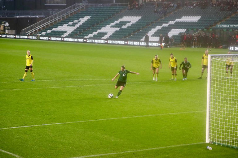 Plymouth Argyle Women into FAWNL Cup quarter-finals after superb comeback