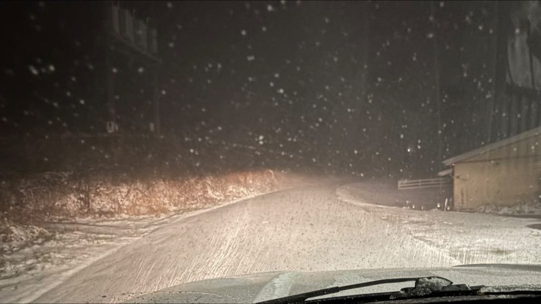 School districts make class changes due to snow, inclement weather in ...