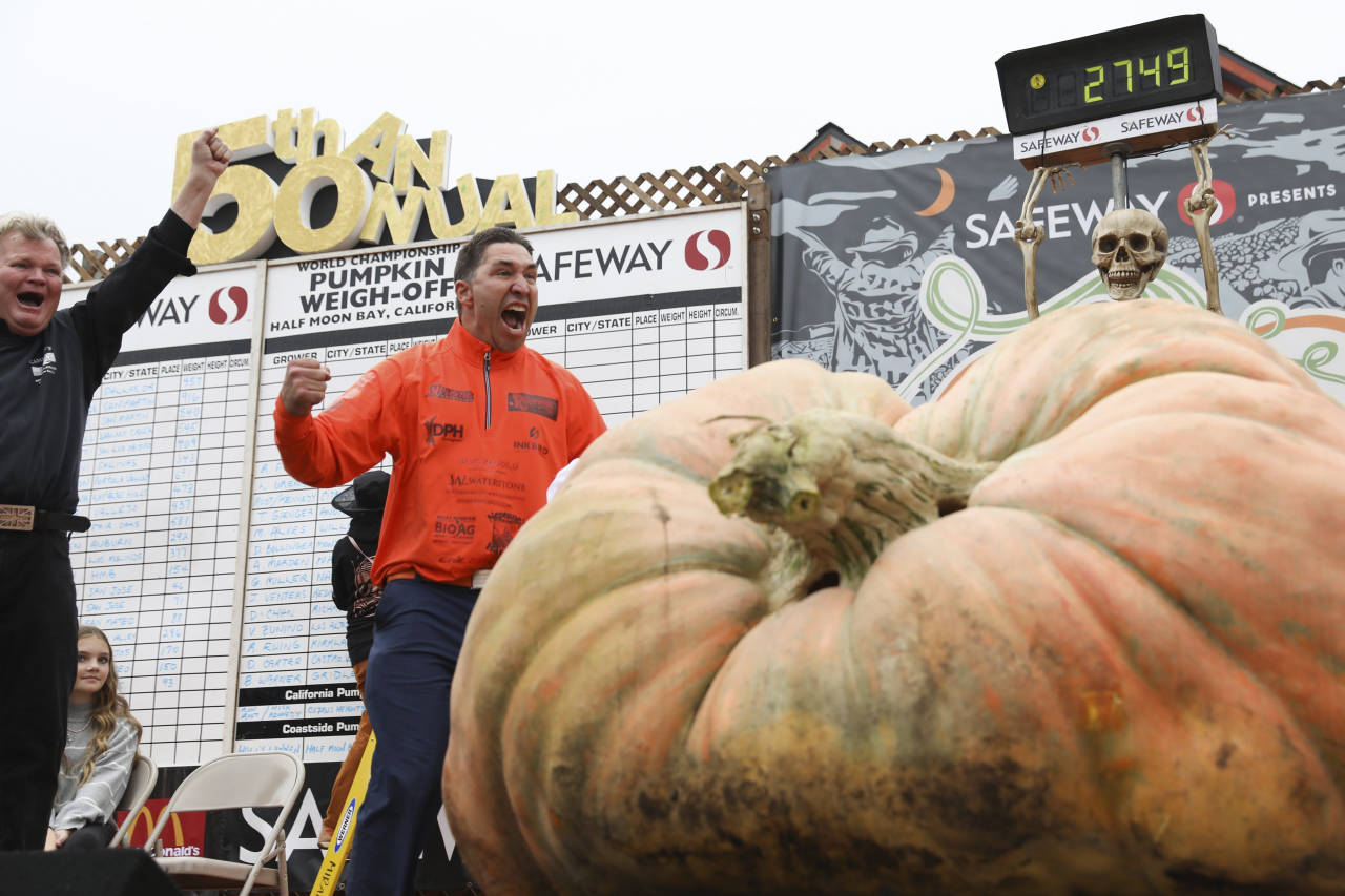 Meet the Giant Pumpkin Geneticists Pushing for a 3,000-Pounder