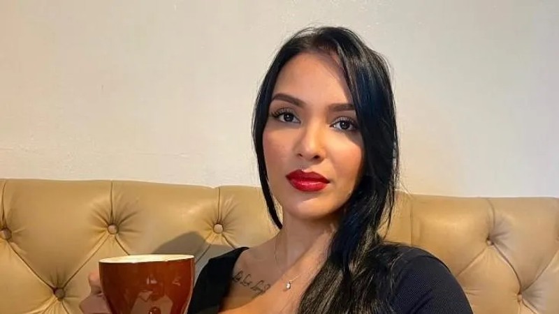 Monique Muller breaks her silence on social media following arrest