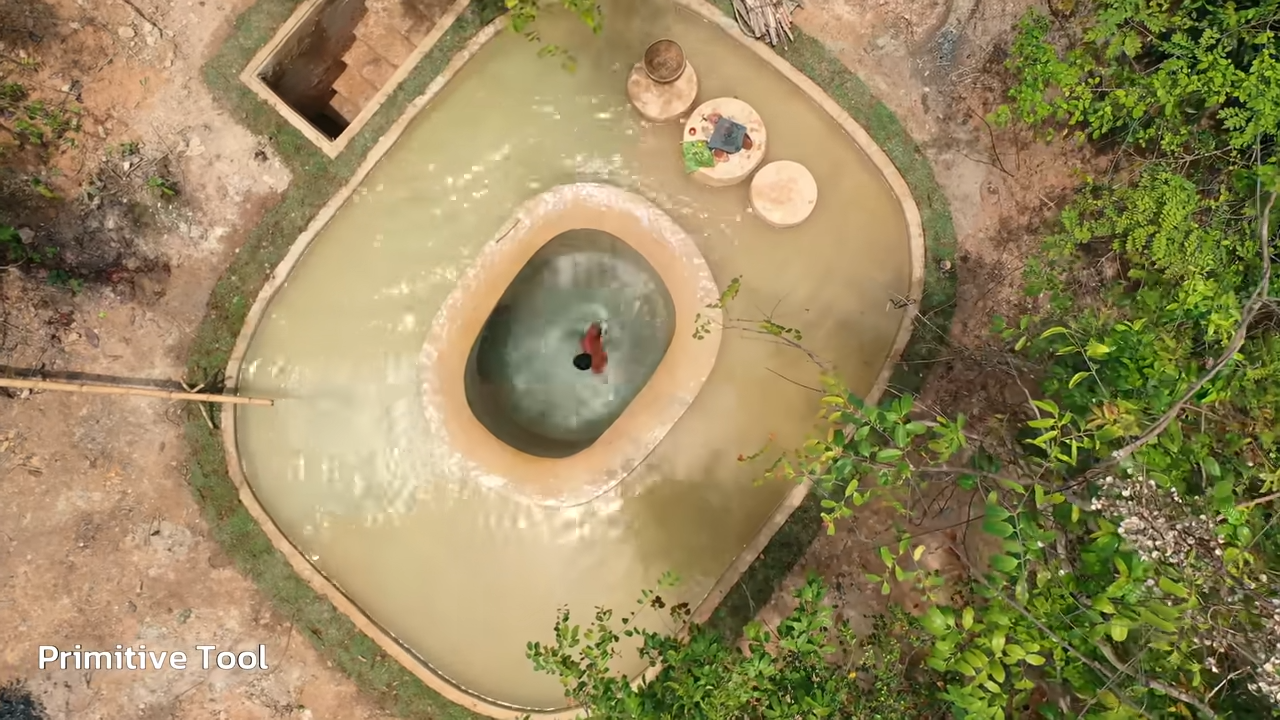 Creating a stunning deep hole underground swimming pool using only mud ...