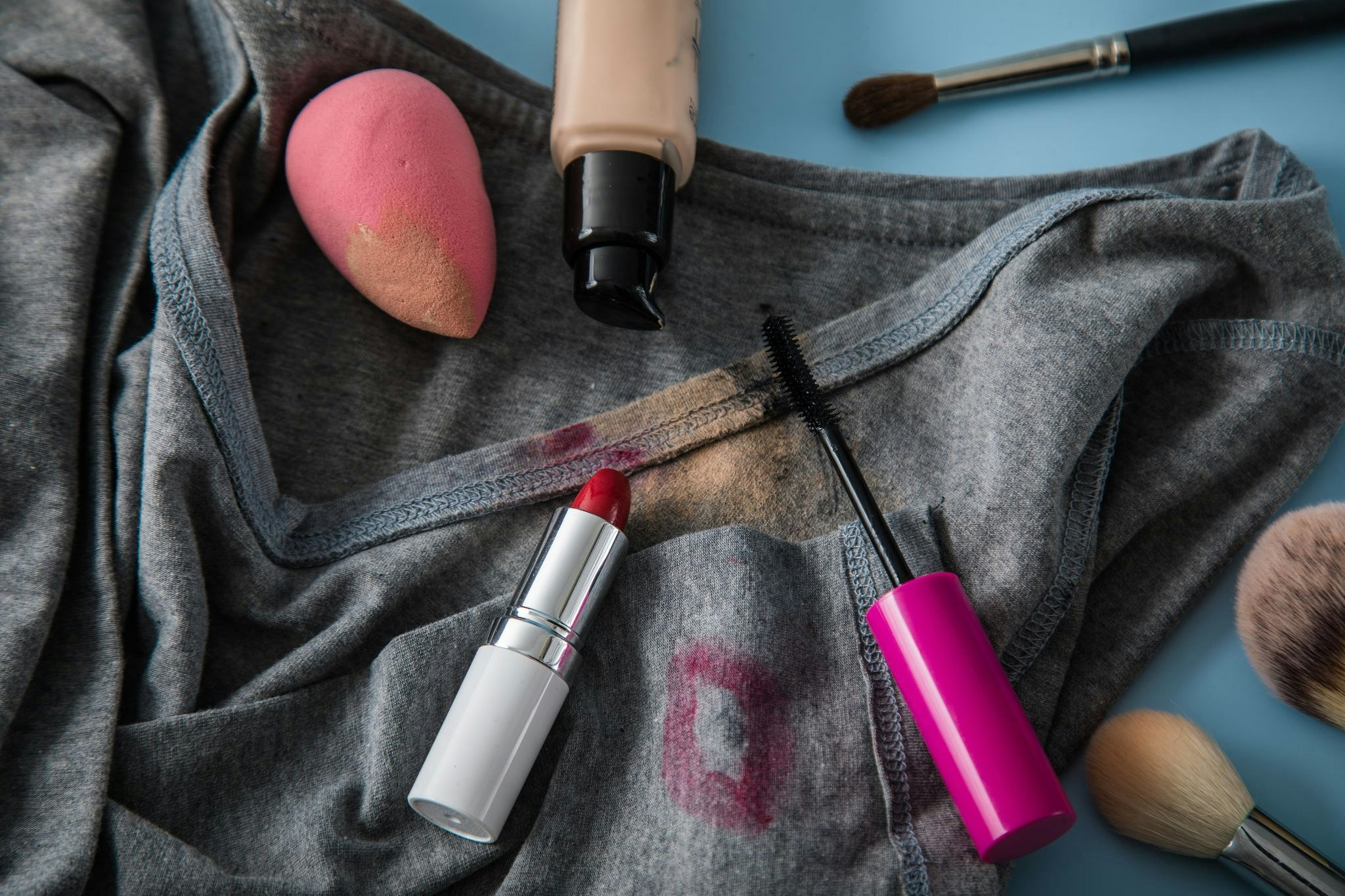Erstaunlich Make Up Flecken Kleidung Entfernen Bilder