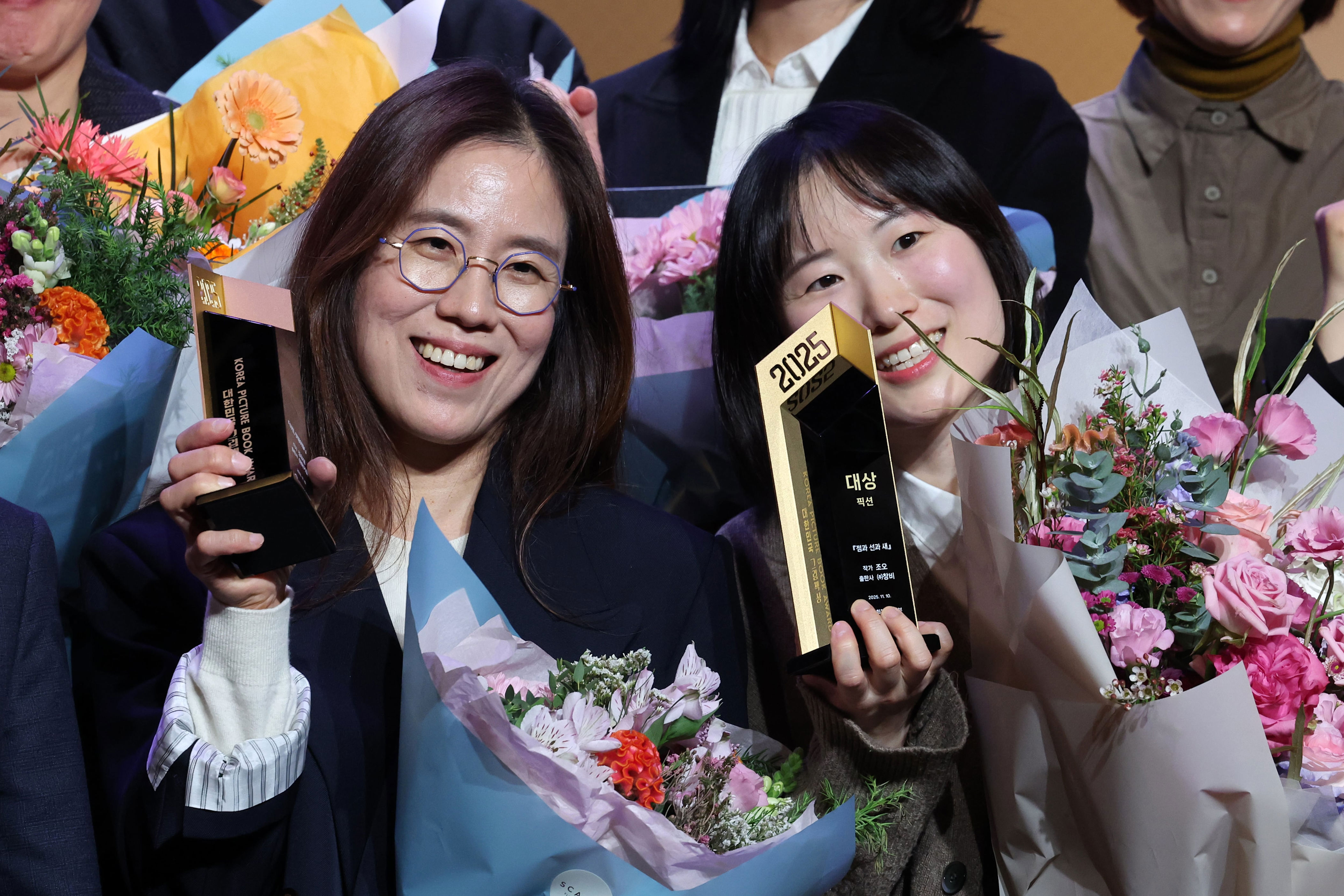 ‘A Dot, a Line, and a Bird’ and ‘Wow, the Stylish Ones!’ Win Korea ...