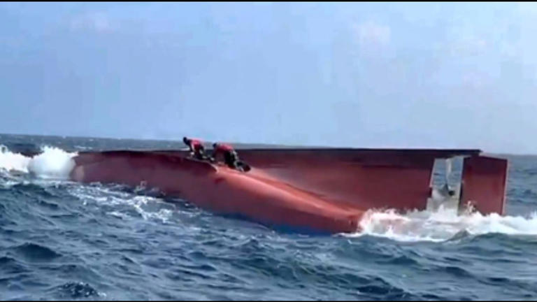 South Korea: Chinese Fishing Boat Capsizes In Southwestern Waters; 9 ...