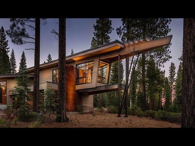 Modern cabin-like retreat rules the Californian landscape