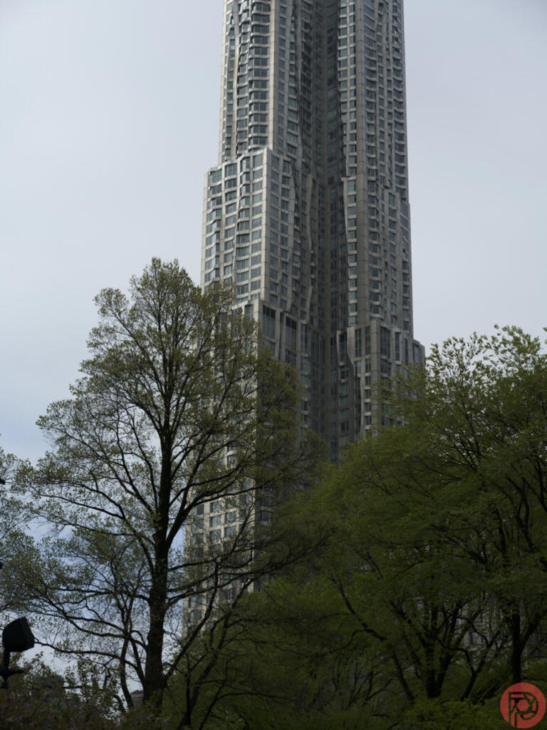 A Tip on Composing for Panoramic Imagery