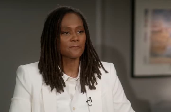 "Mes genoux ne tiennent qu'à un fil": l'ancienne athlète dopée Marion Jones peine à descendre ...