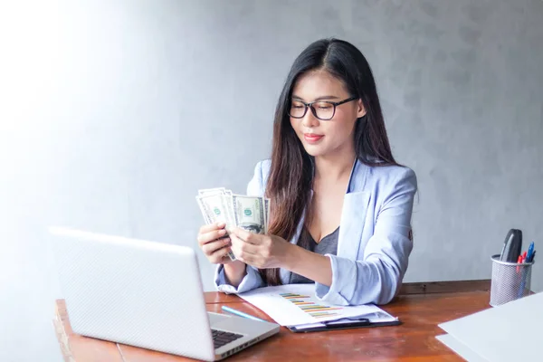 What Really Happens When You Deposit Over $10K in Cash