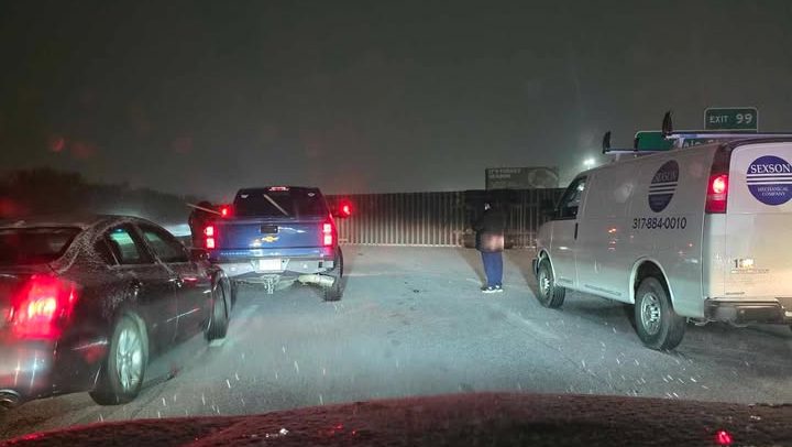 Multiple interstate crashes reported around Indianapolis
