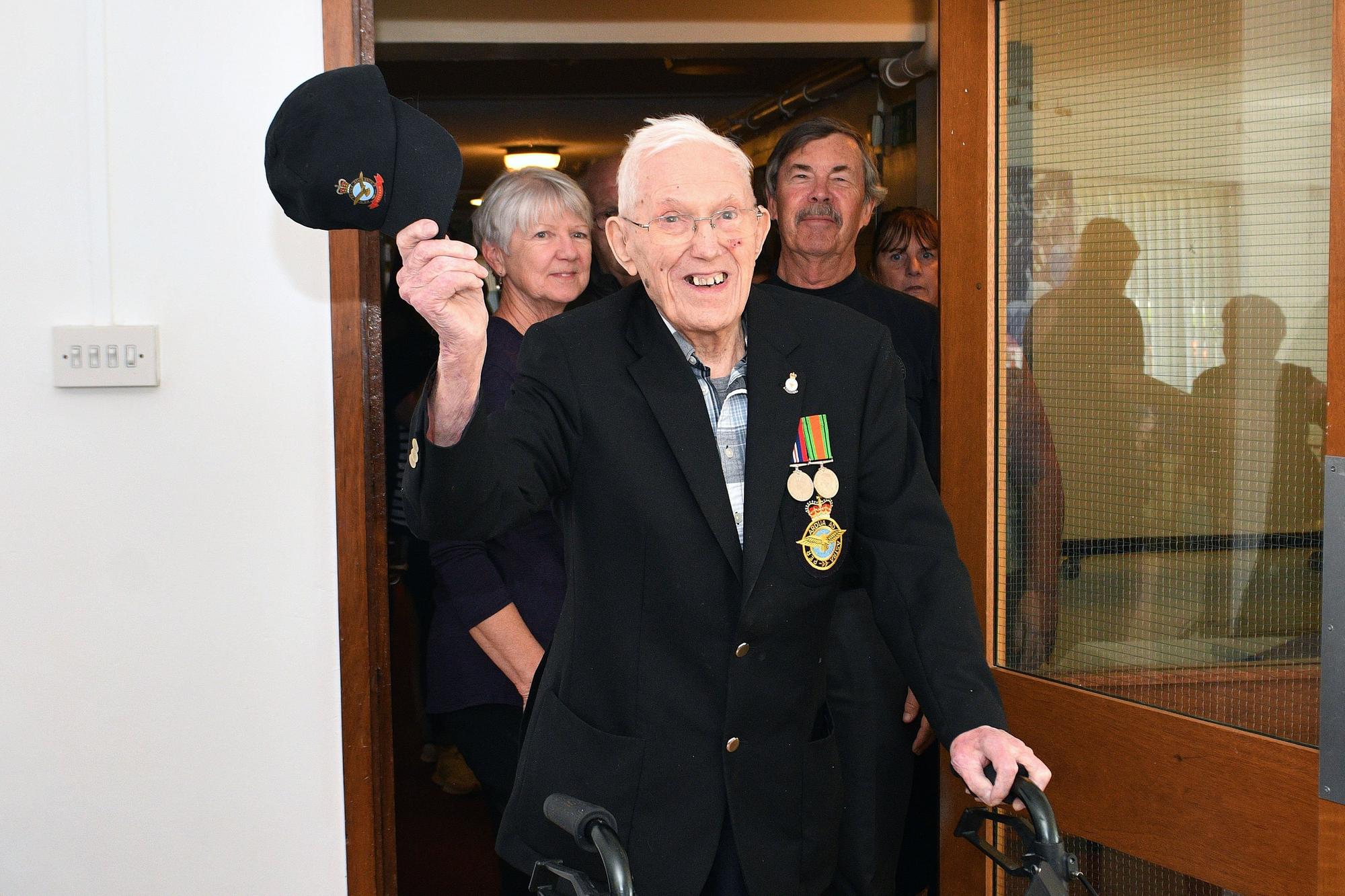 Death of Falkirk RAF veteran 'Captain' Fred Walker, aged 105