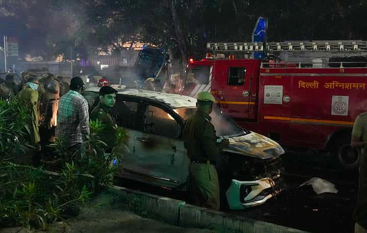 Delhi Blast Updates: 8 Killed In Explosion Near Red Fort; Amit Shah ...