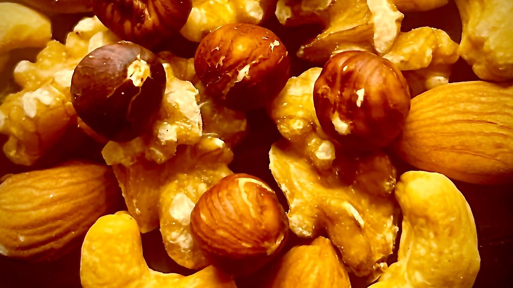 Why More Americans Should Be Eating Nuts