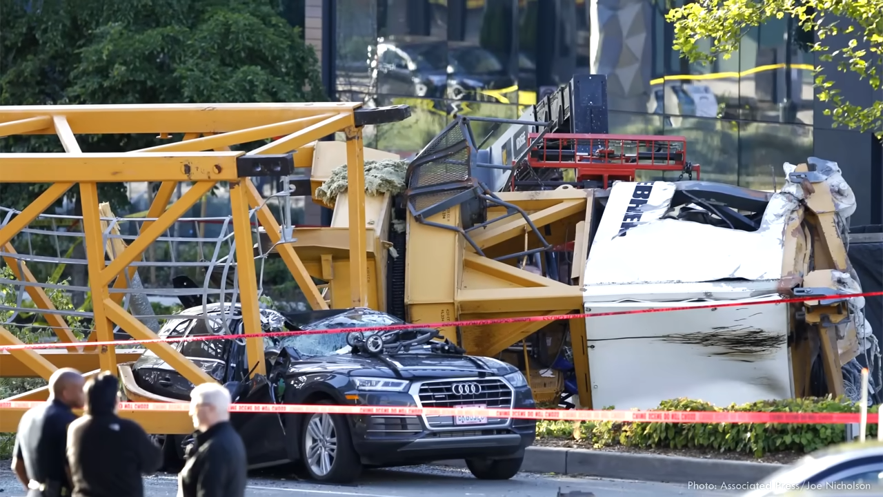 What Happens When a Crane Fails Under Extreme Pressure
