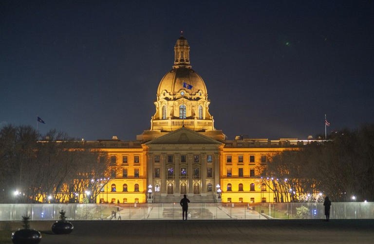 Edmonton remembers: Remembrance Day events and ceremonies around the city