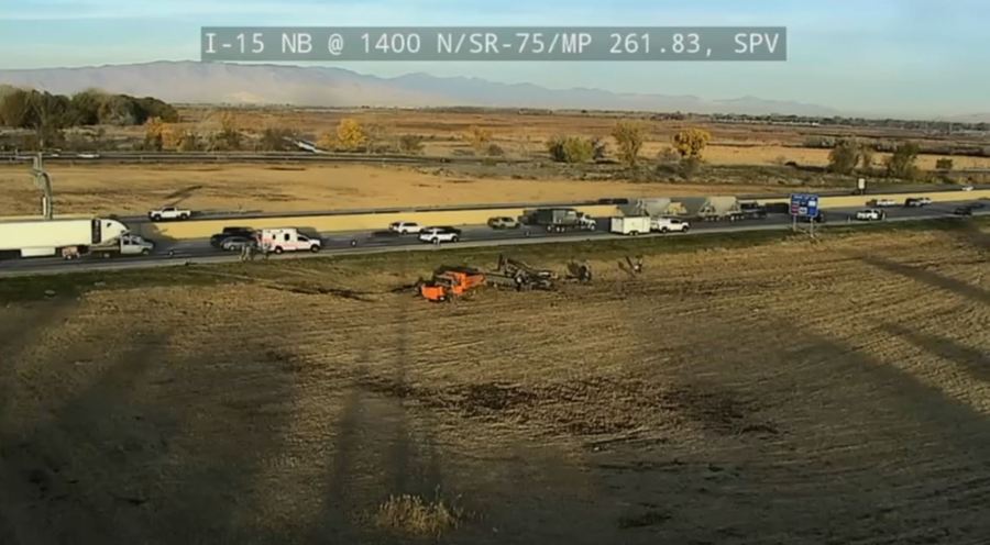 TRAFFIC ALERT: Three car crash, vehicle rollover on I-15 in Springville