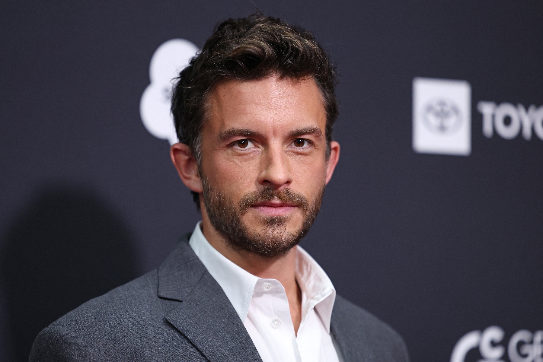Jonathan Bailey Clarifies His Comments About Taking a Break from Acting