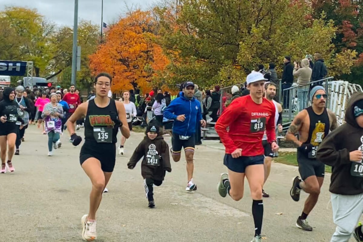 Abuelita 5K Brings Chicago Neighbors Together as ICE Activity Continues