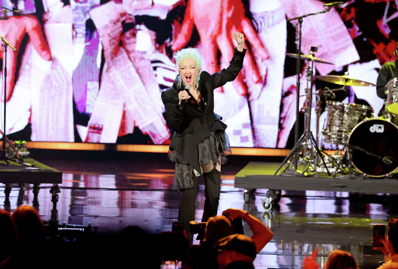 Cyndi Lauper, former Stamford resident, inducted into Rock and Roll ...