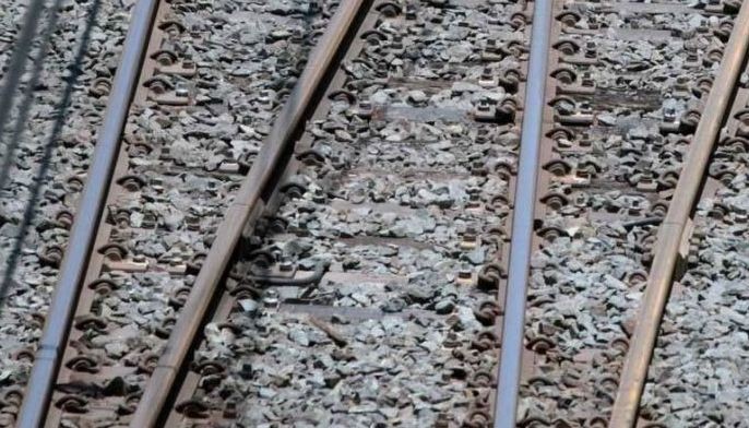 Uwan cripples PNR bridge in Albay