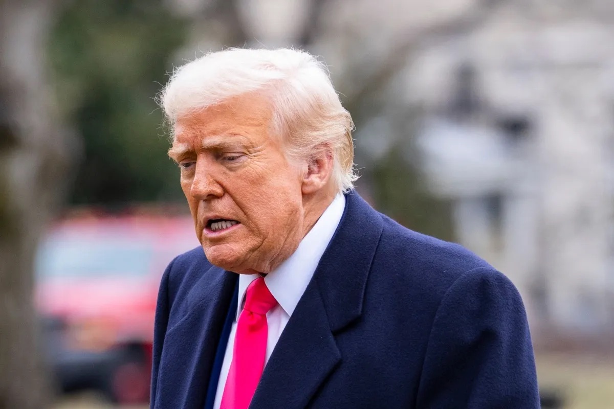 President faces hostile, jeering crowd at NFL game
