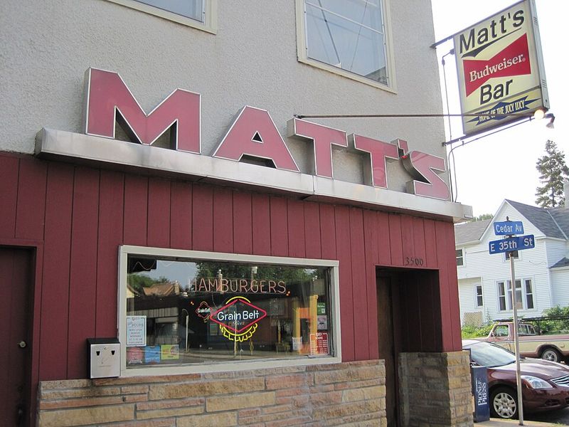 10 Can't Miss Minnesota Burgers Locals Say Are Worth The Extra Drive