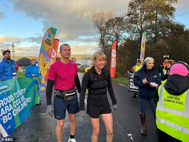 Sara Cox is met with alpacas and a bagpiper ahead of 135-mile Great ...