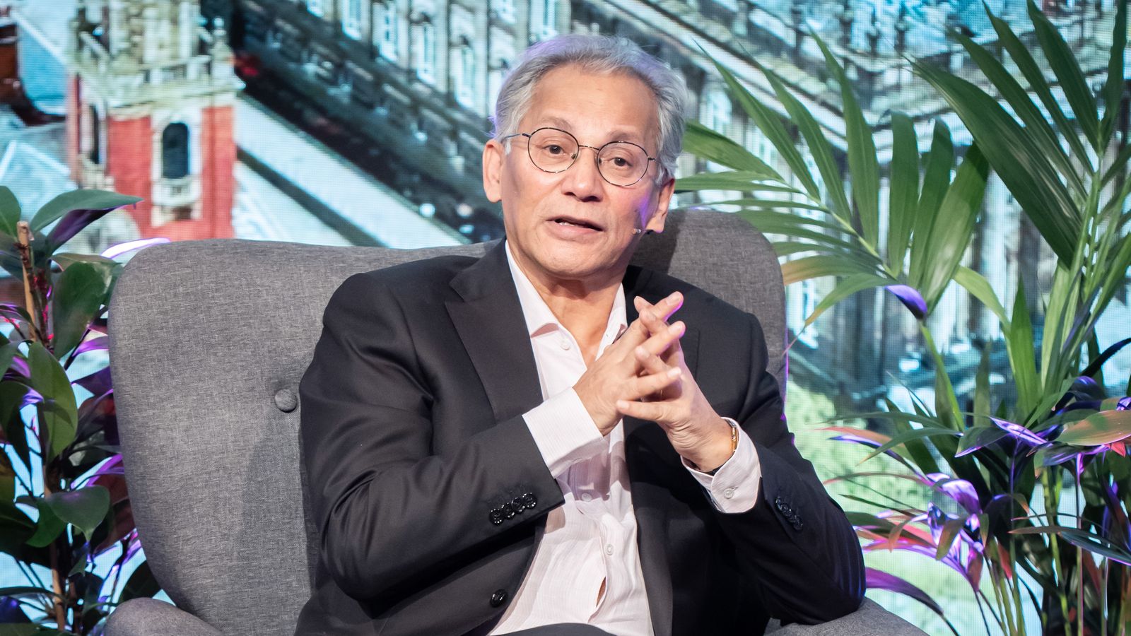 BBC apologises over editing of Trump speech