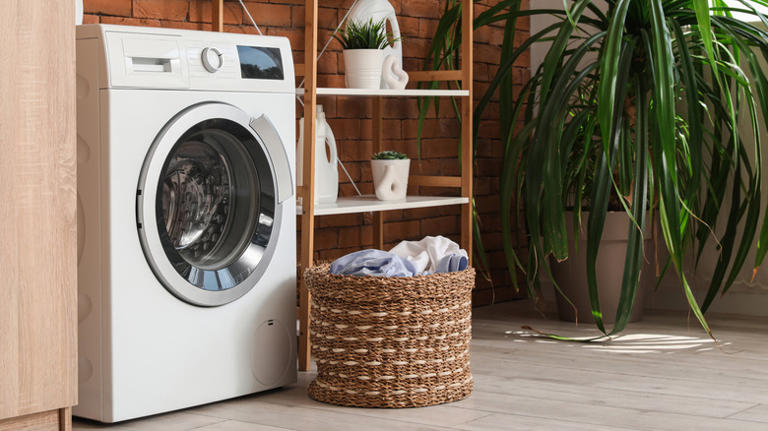 12 Habits That Are Destroying Your Washing Machine