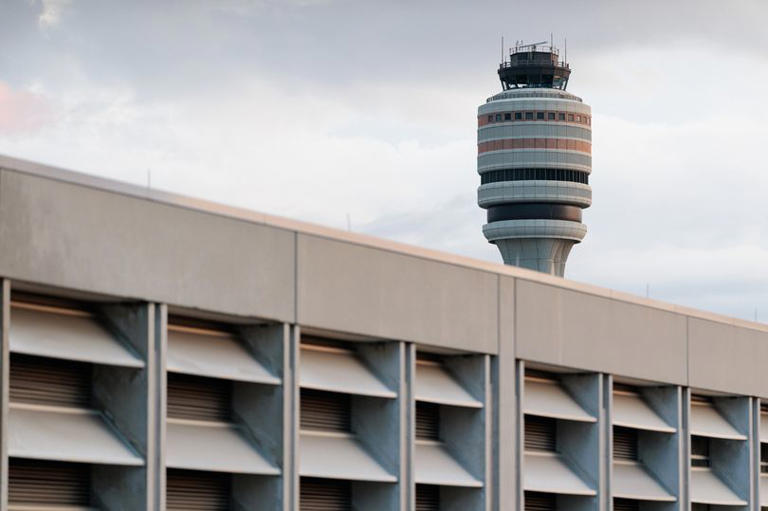 FAA grounds private jets at 12 major US airports as government shutdown ...