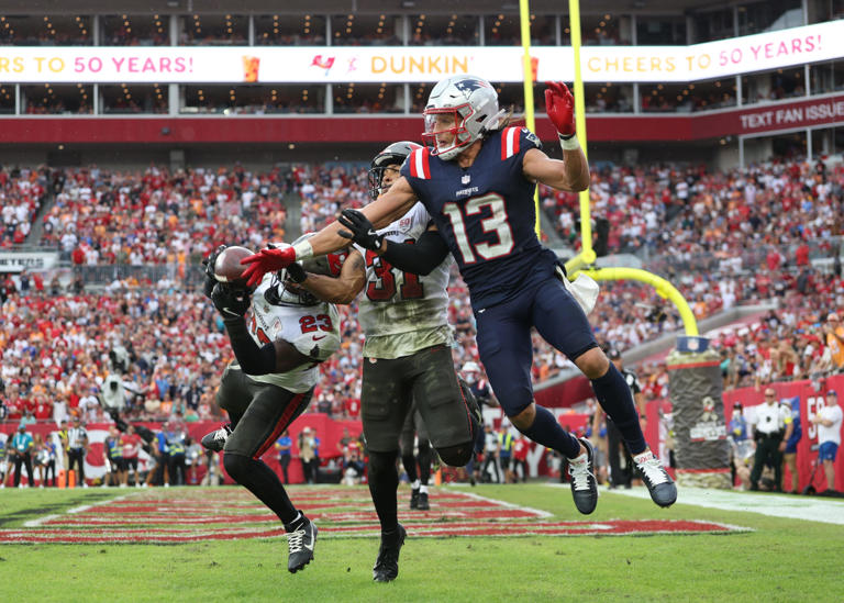 Why are the Patriots wearing different uniforms tonight? See new NFL ...