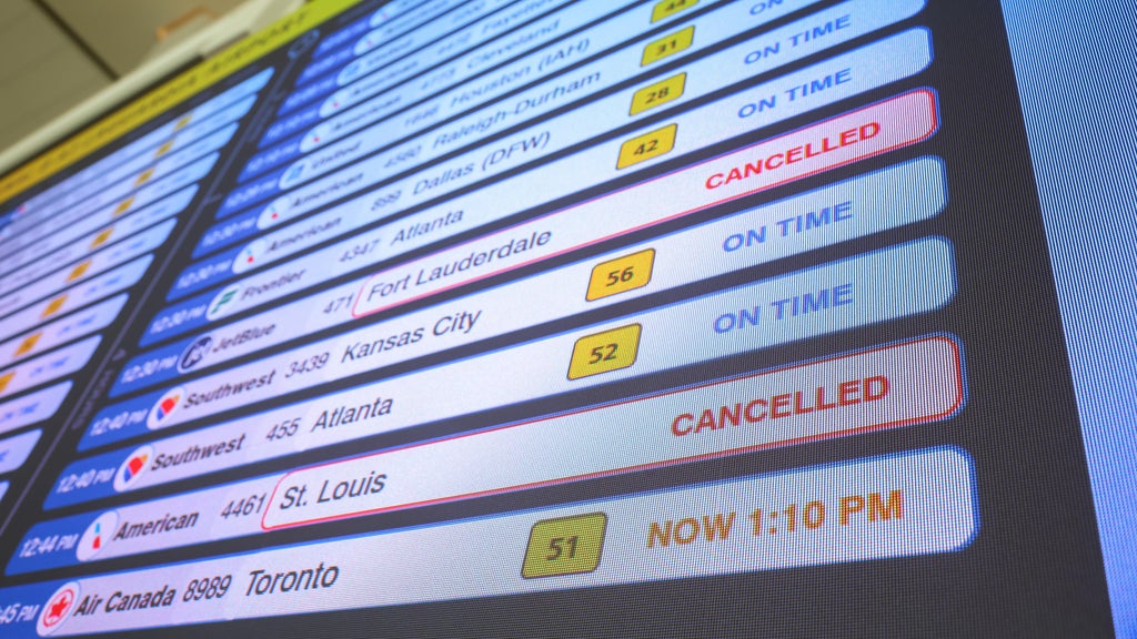 More than 300 flights canceled at New York City's major airports Monday ...