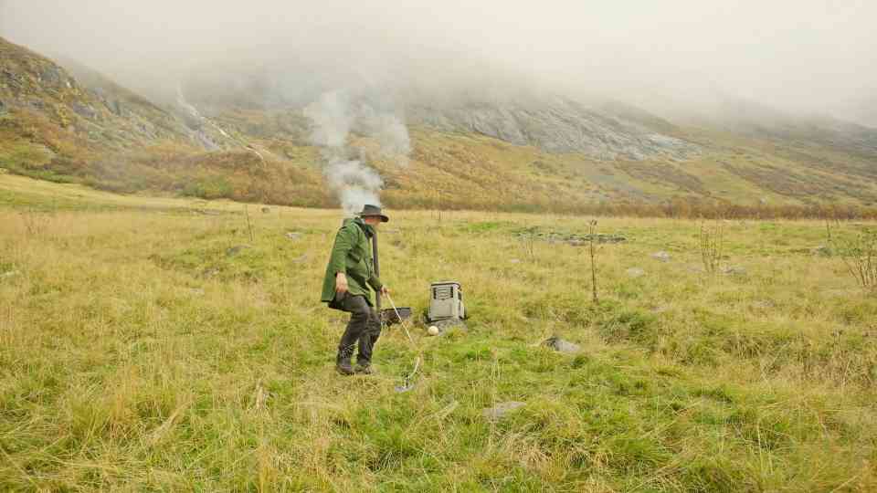 Outdoor Cooking Adventure: Gin Ostrich Egg in Norway ASMR