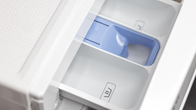 12 Habits That Are Destroying Your Washing Machine