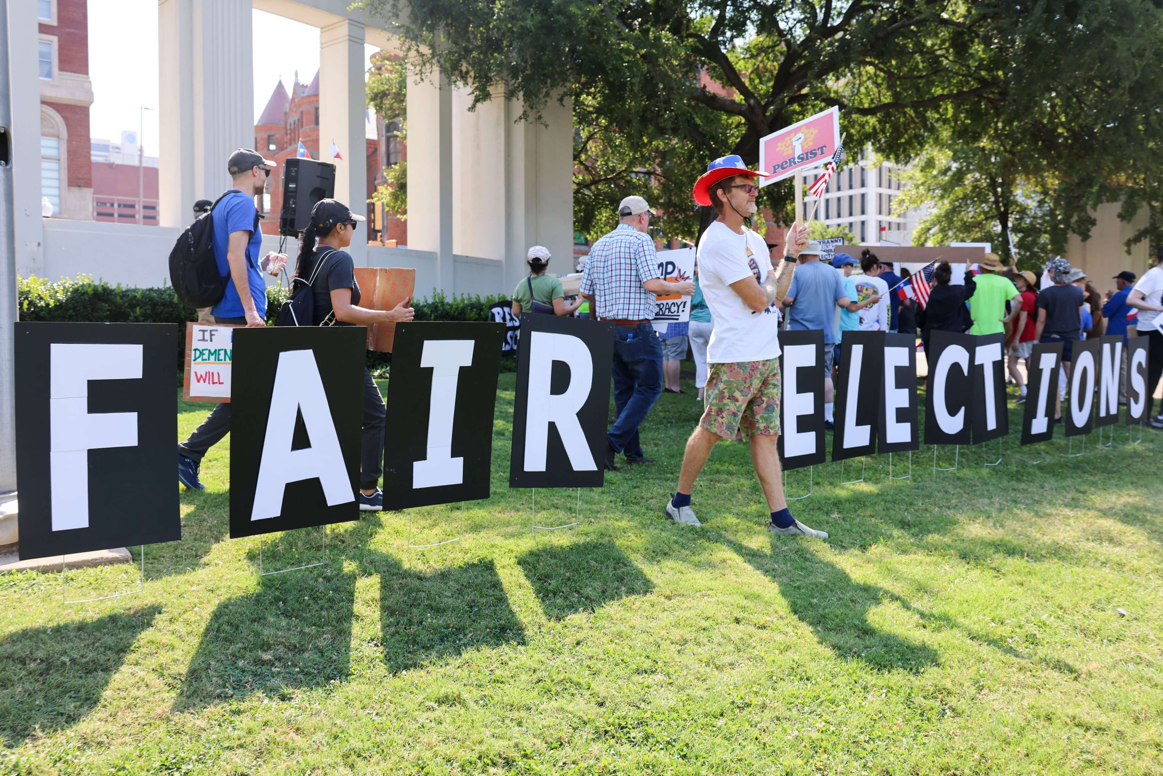 What 2025 elections tell us about 2026 midterms