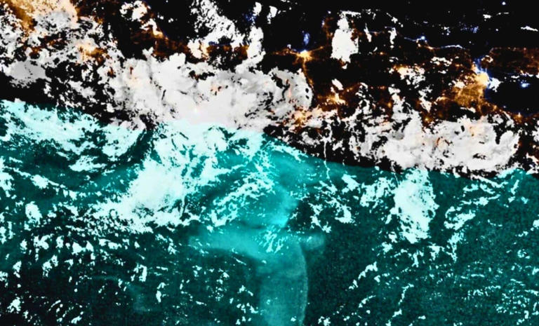 For 400 Years, The Ocean Has Glowed in the Dark Without Explanation—Now ...