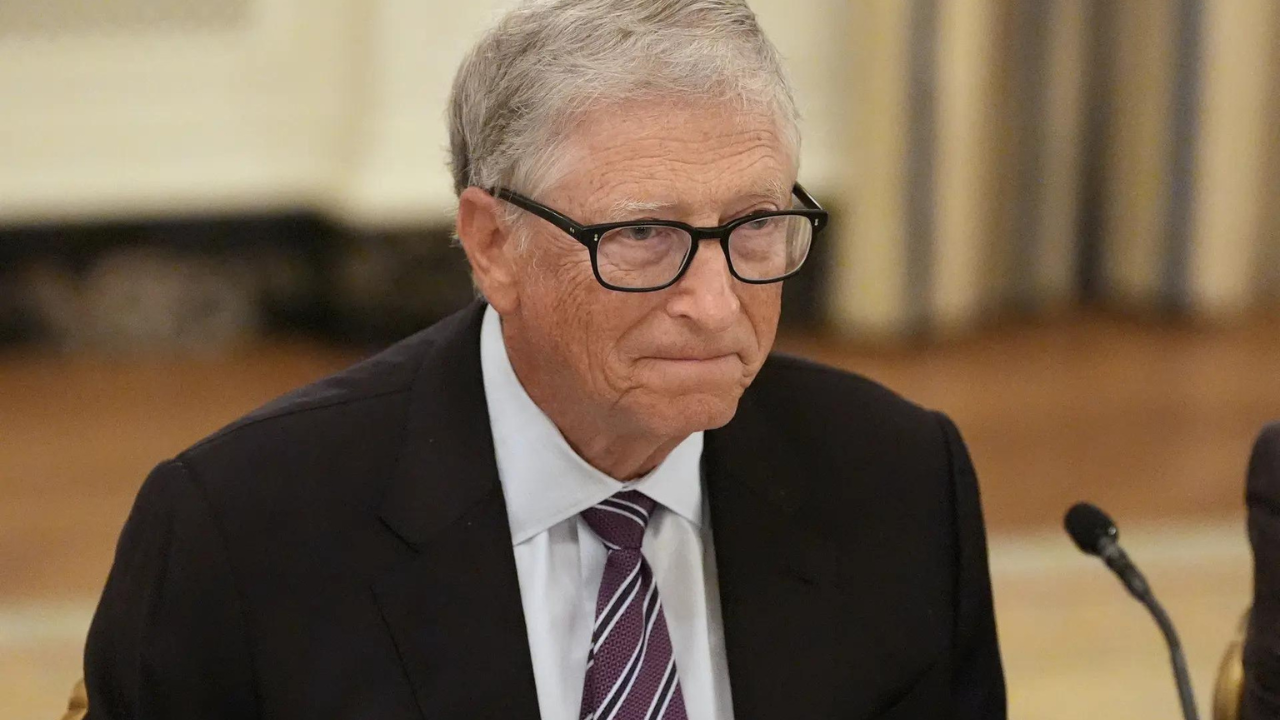 Bill Gates' two key lessons for students: Microsoft founder reflects on ...