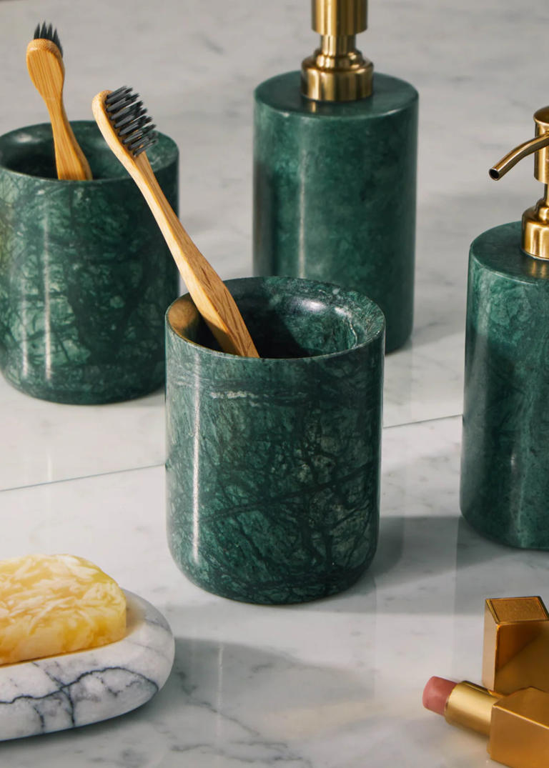 This Is the One Golden Rule for Bathroom Layouts Designers Say They ...