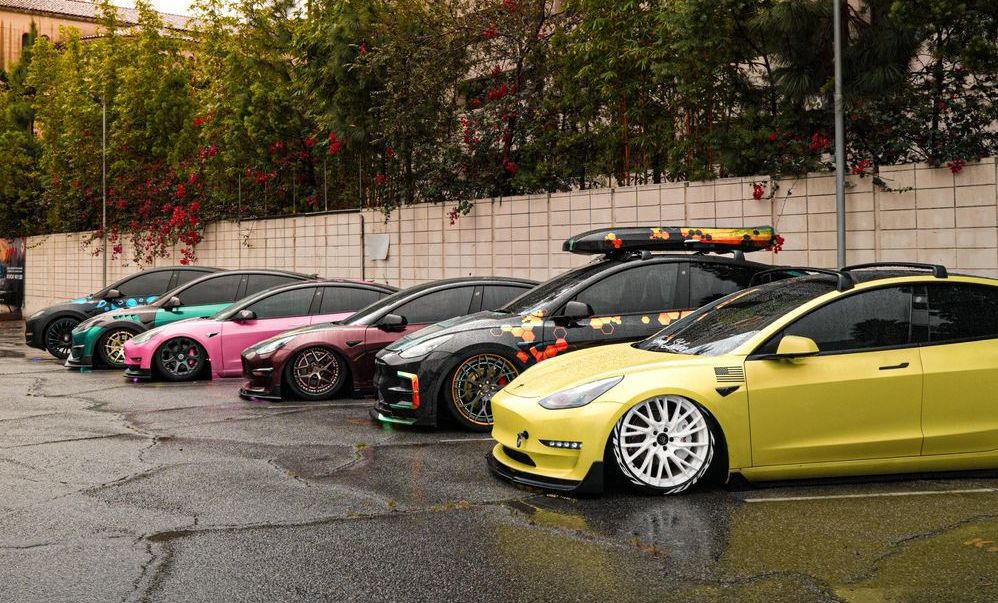 Cat Spider Pamer di IMX Car Meet 2025 Los Angeles, Bikin Modifikator AS ...